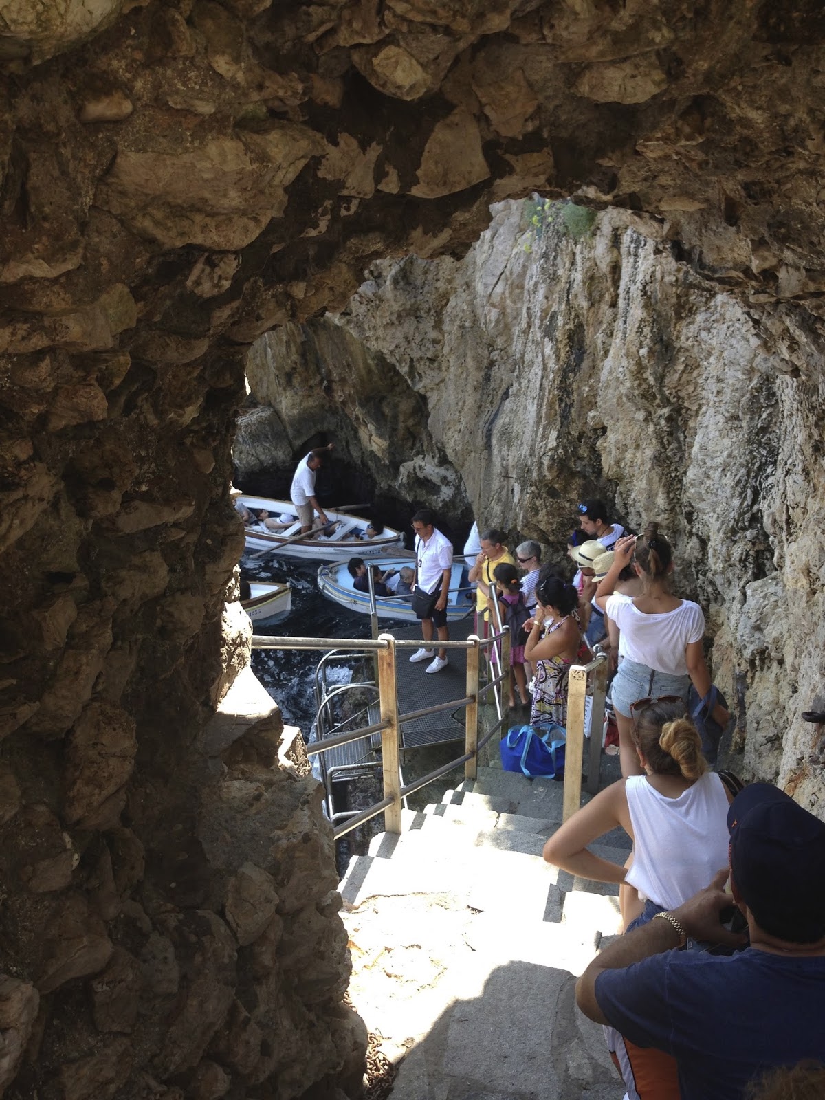 PurposeDrivenTraveler: Grotta Azzurra - Capri's Blue Grotto - Yes, It ...