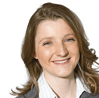 Carmen en su tinta: Reseña: Observada de Renée Knigth (PUBLICACIONES Y ...