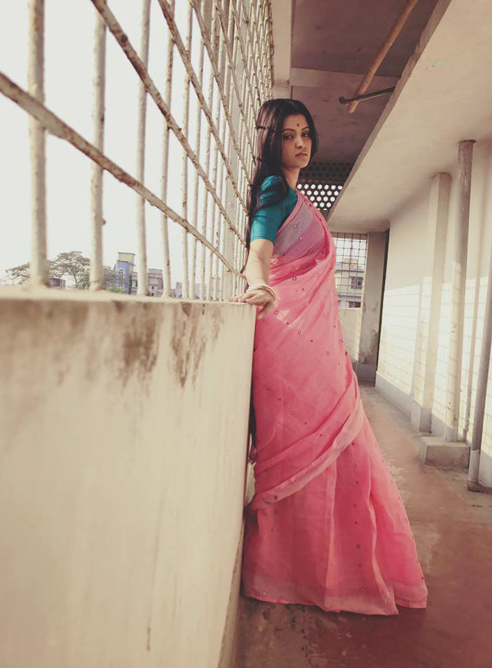 Pori Moni Beautiful New Pic In Saree