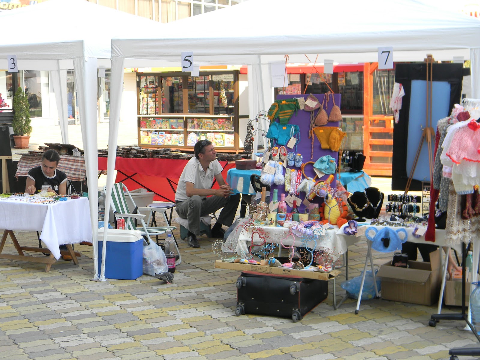 Ella Croche: "Targuri si expozitii handmade