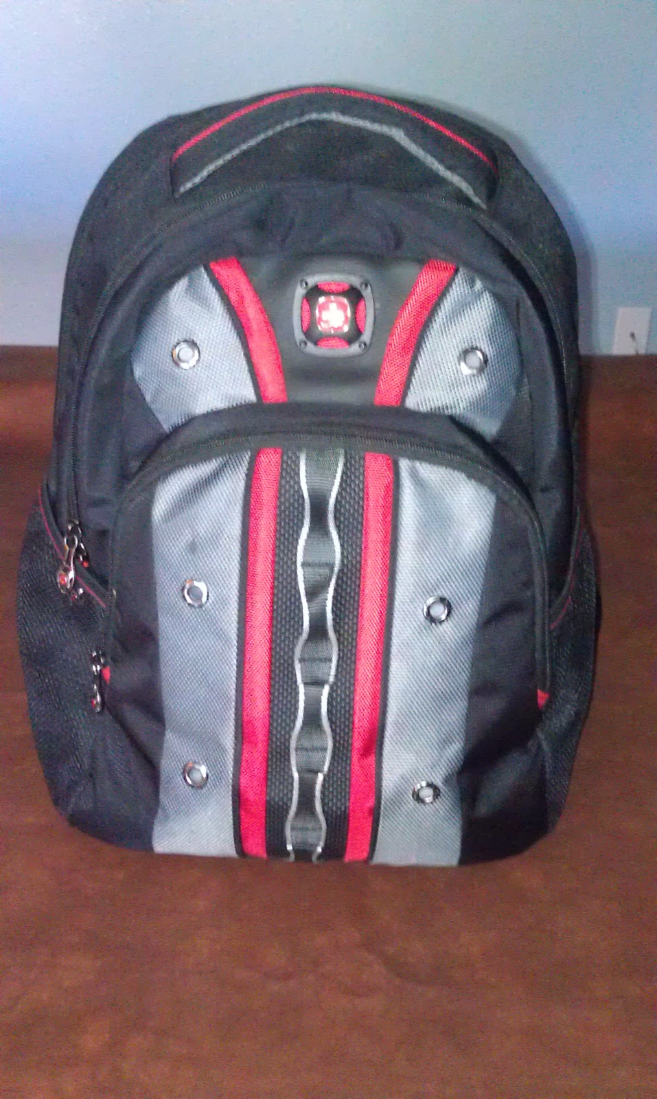 Hot Chicks Dig Smart Men: Chick Stuff - Packing my Shit for Business Travel