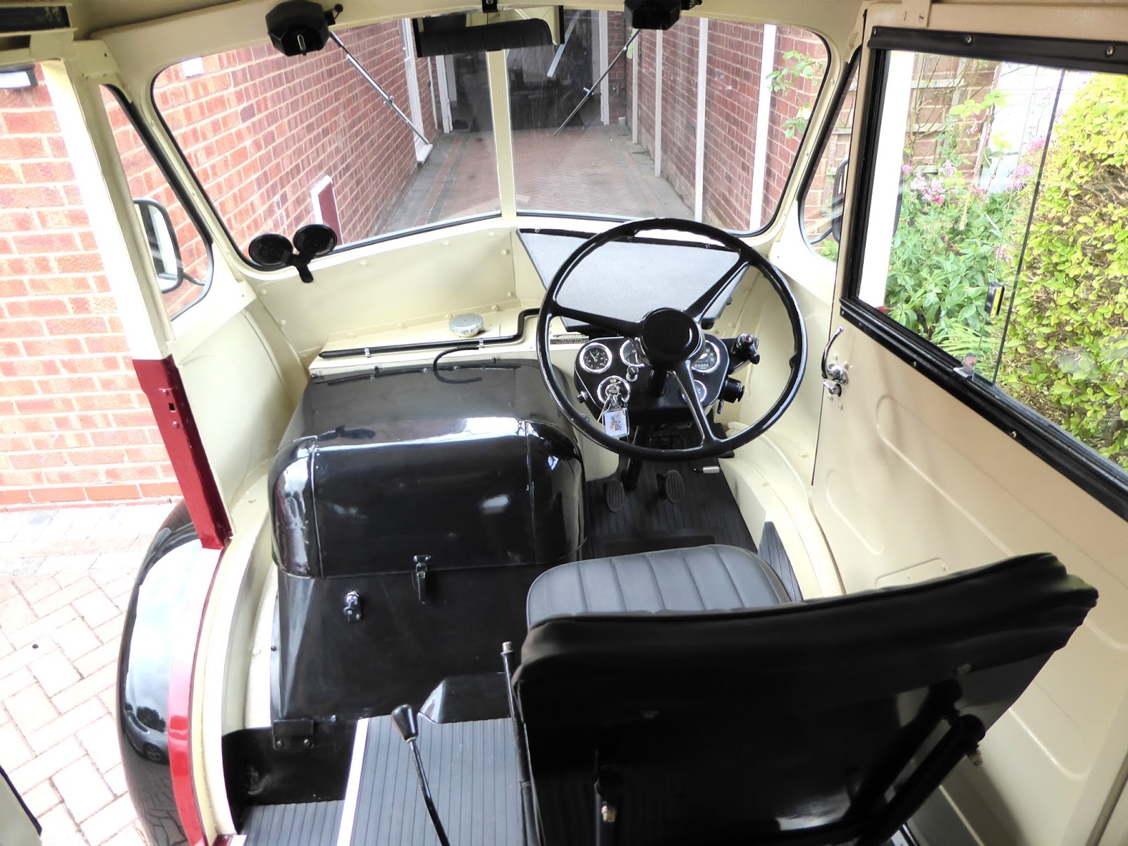 MORRIS-TYPE JB VAN (AUSTIN-101 Version): 2017