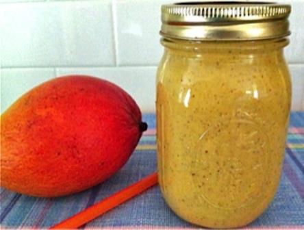 TU SALUD: Batido de Mango, Almendra y Semillas de Quinoa y Chia.