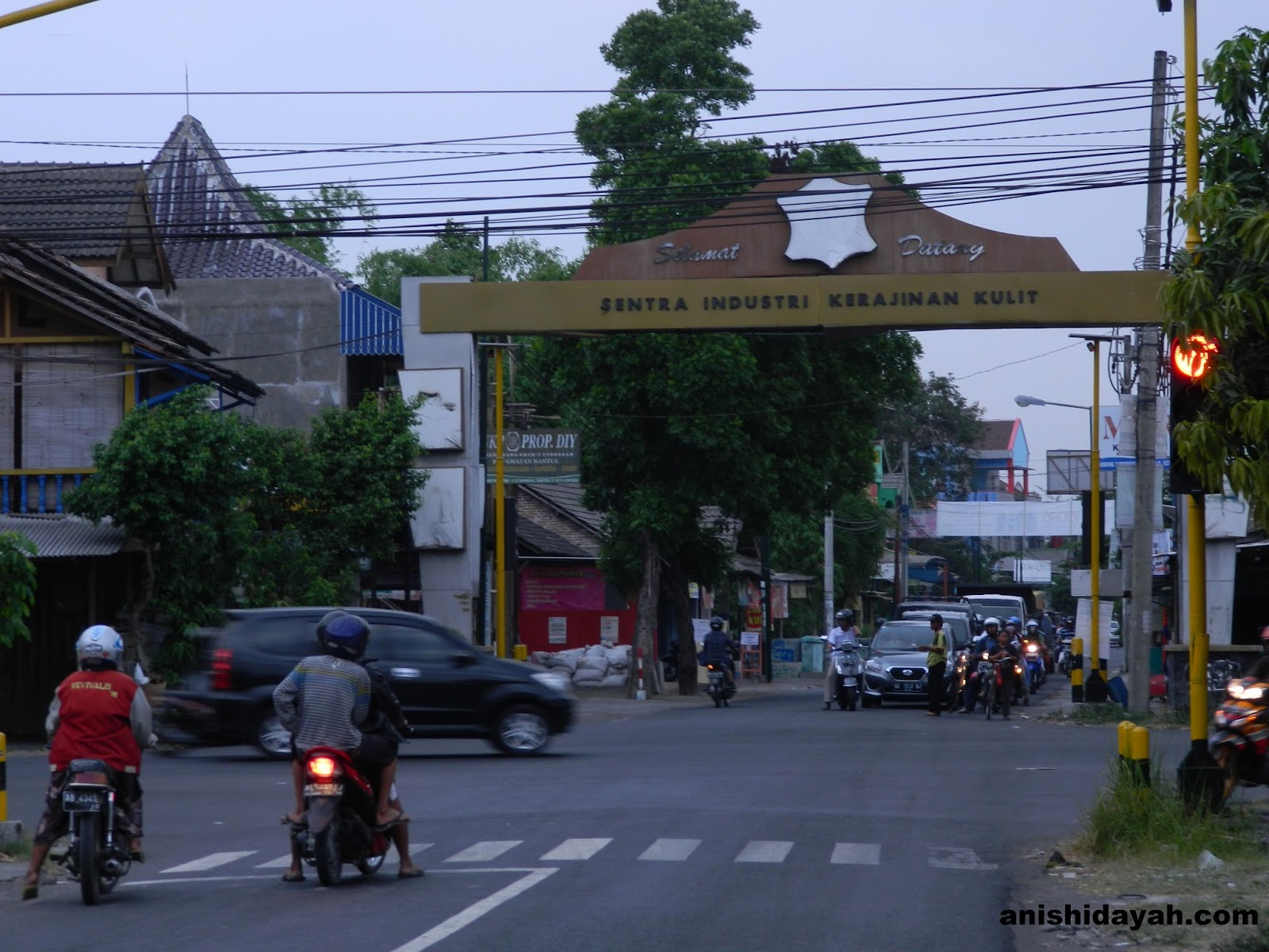 SangPetualang: Desa Wisata Manding, Tempatnya Cari Produk Kerajinan ...