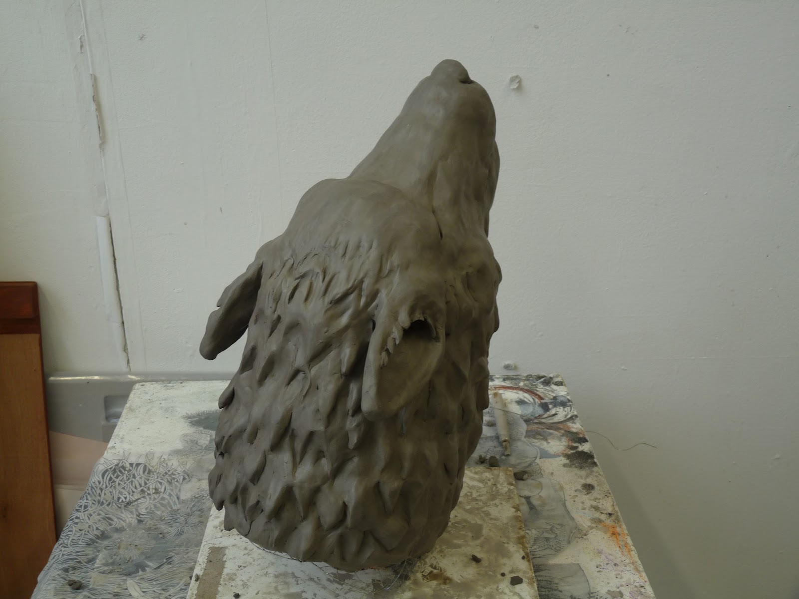 Jackal Leg: Modelling a Wolf's head (final clay model)...