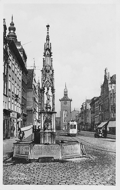 transpress nz: trams and boats in old Elbing, Poland