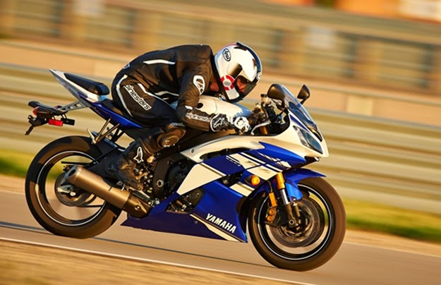 Fast Bikes: Yamaha YZF-R6 2014 Nice Pictures