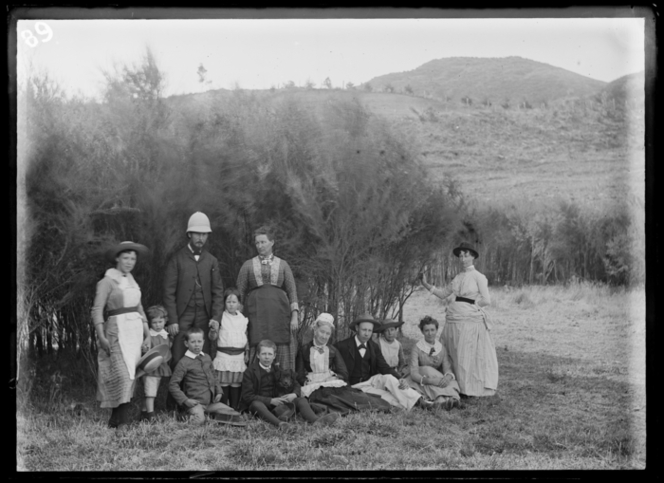Early New Zealand Photographers: BEERE, Daniel Manders