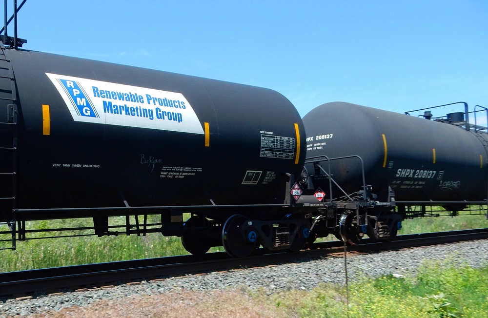 Trackside Treasure: 43-Train Weekend, Part 2