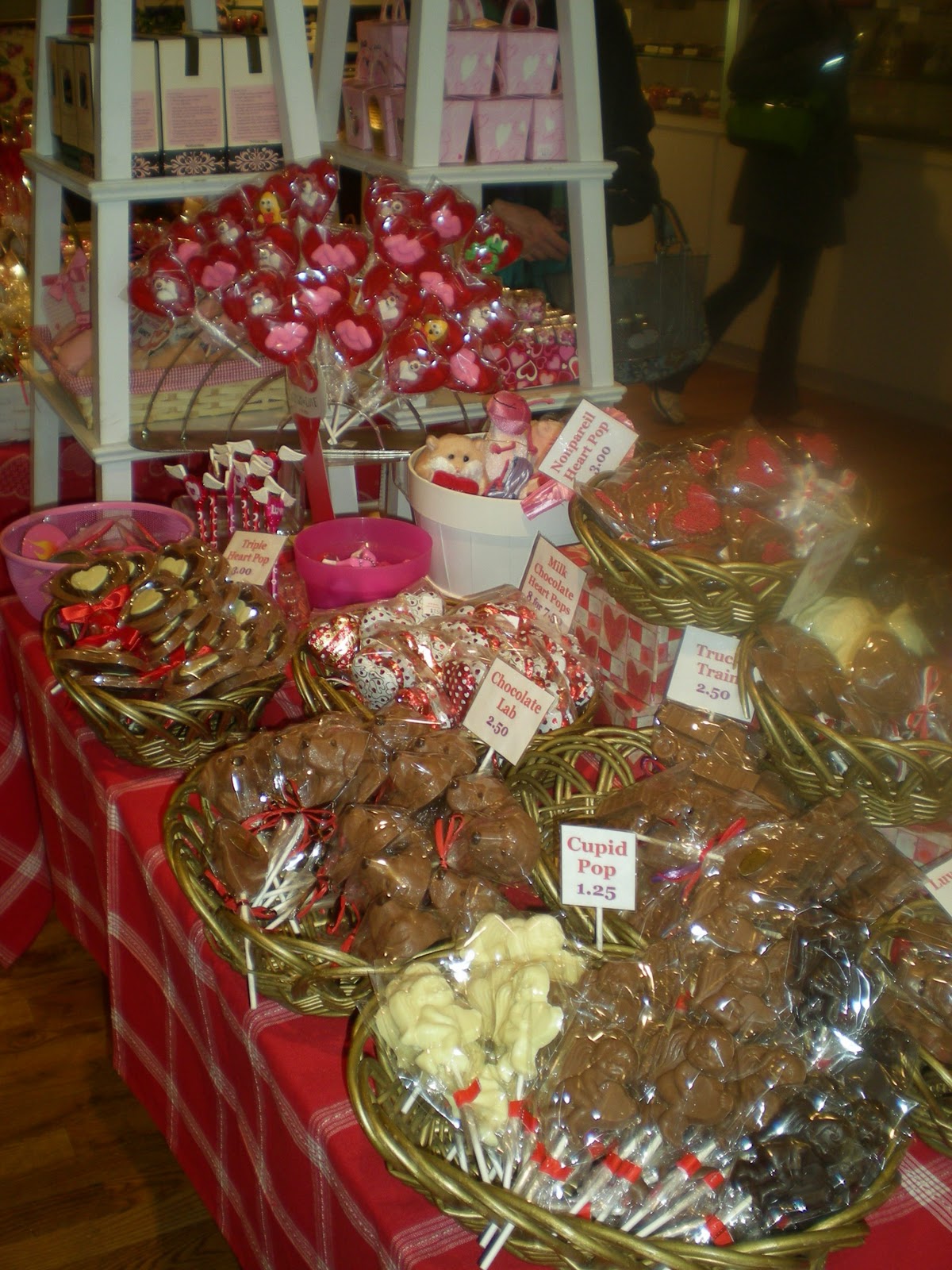 Jarvis House: Happy Valentine's Day 2011 at Bon Bons Chocolatier Huntington