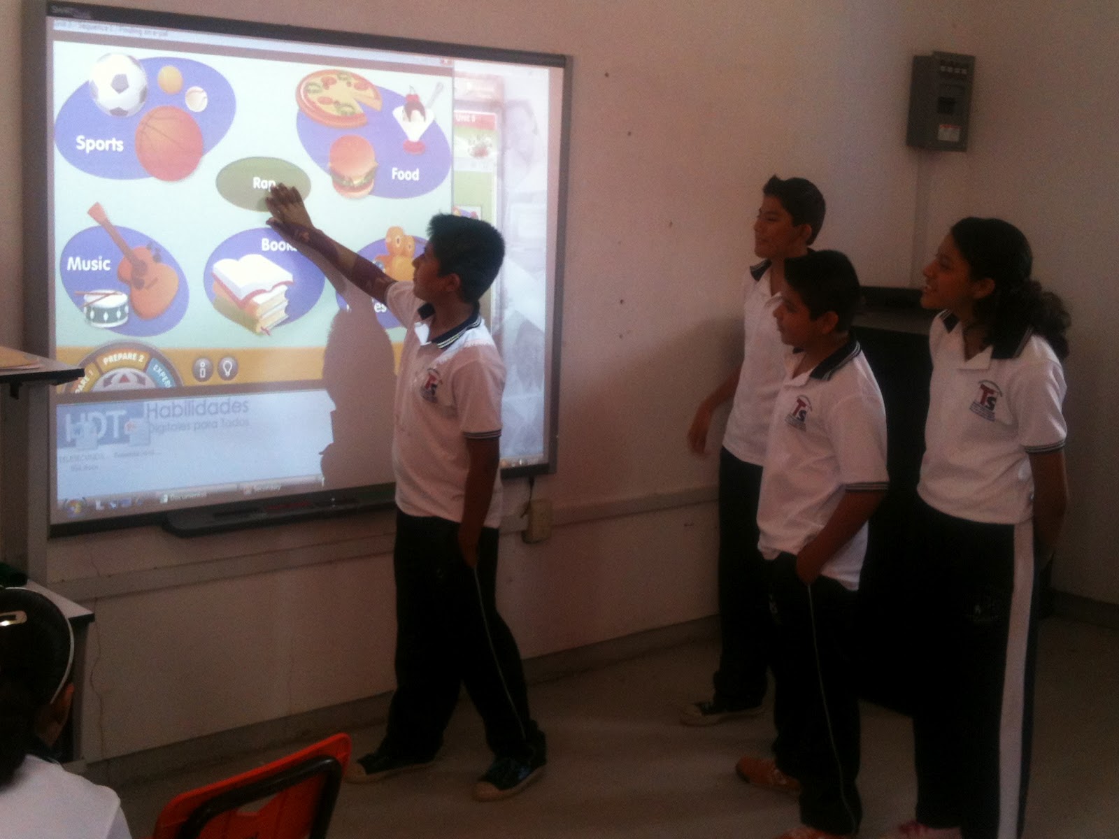 TELESECUNDARIA "EMILIANO ZAPATA SALAZAR": interaccion de alumnos en el ...