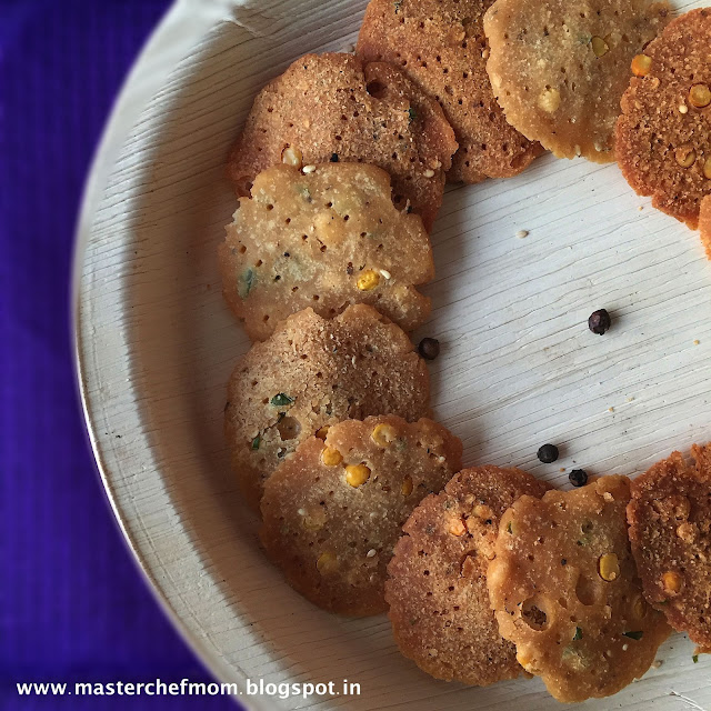 MASTERCHEFMOM: Milagu Thattai ( Pepper Thattai from Tamilnadu ...