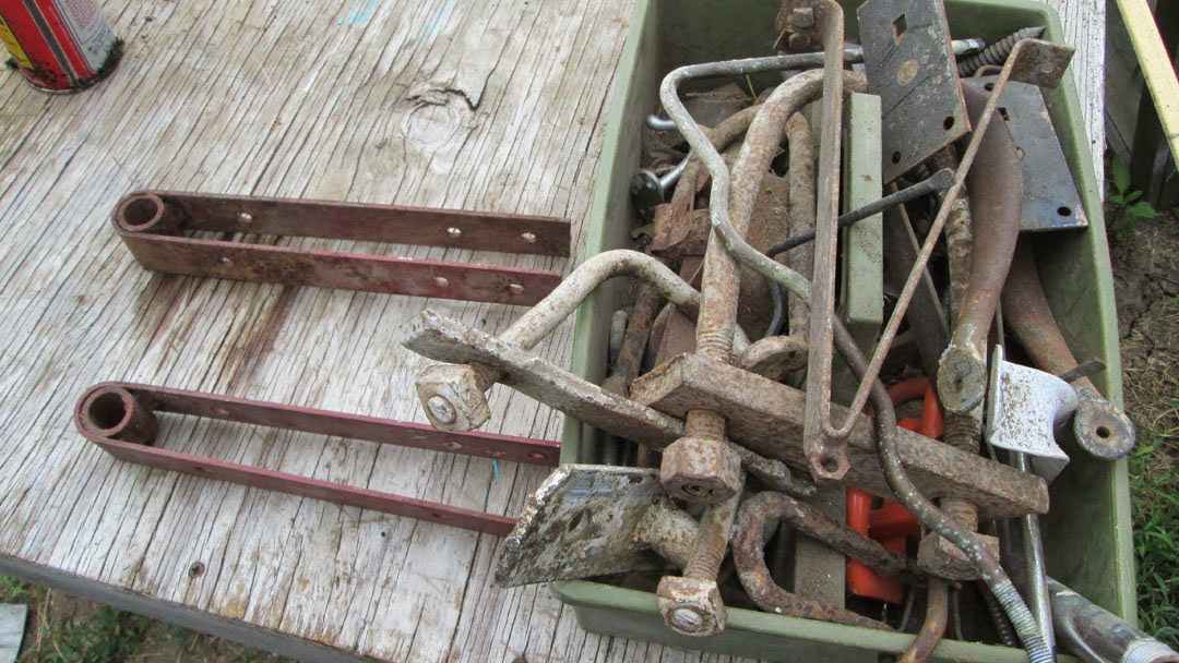 Adventures of a Middle Creek Road truck farmer: I Built a Pig Tractor