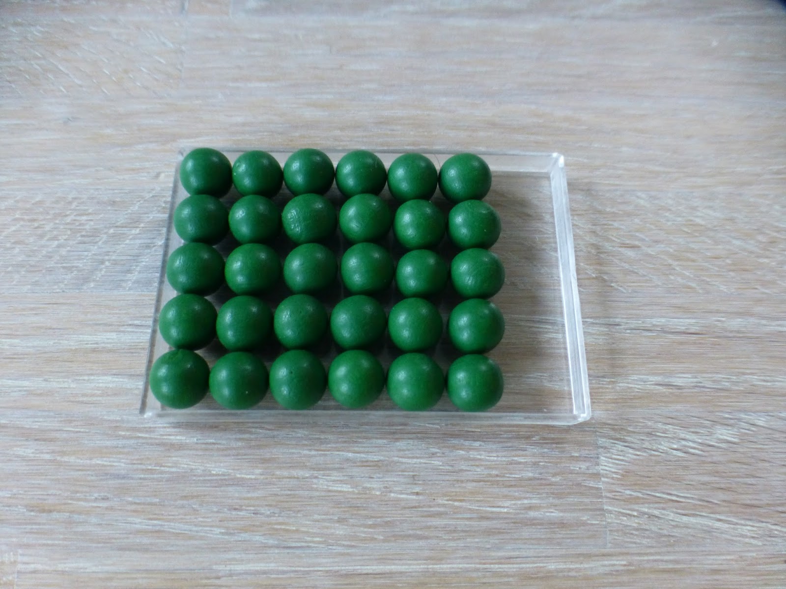 Family FECS: Montessori Activity: Division Board - Dynamic Division ...