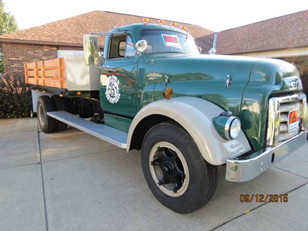1954 GMC 630 Farm Truck - Classic Truck