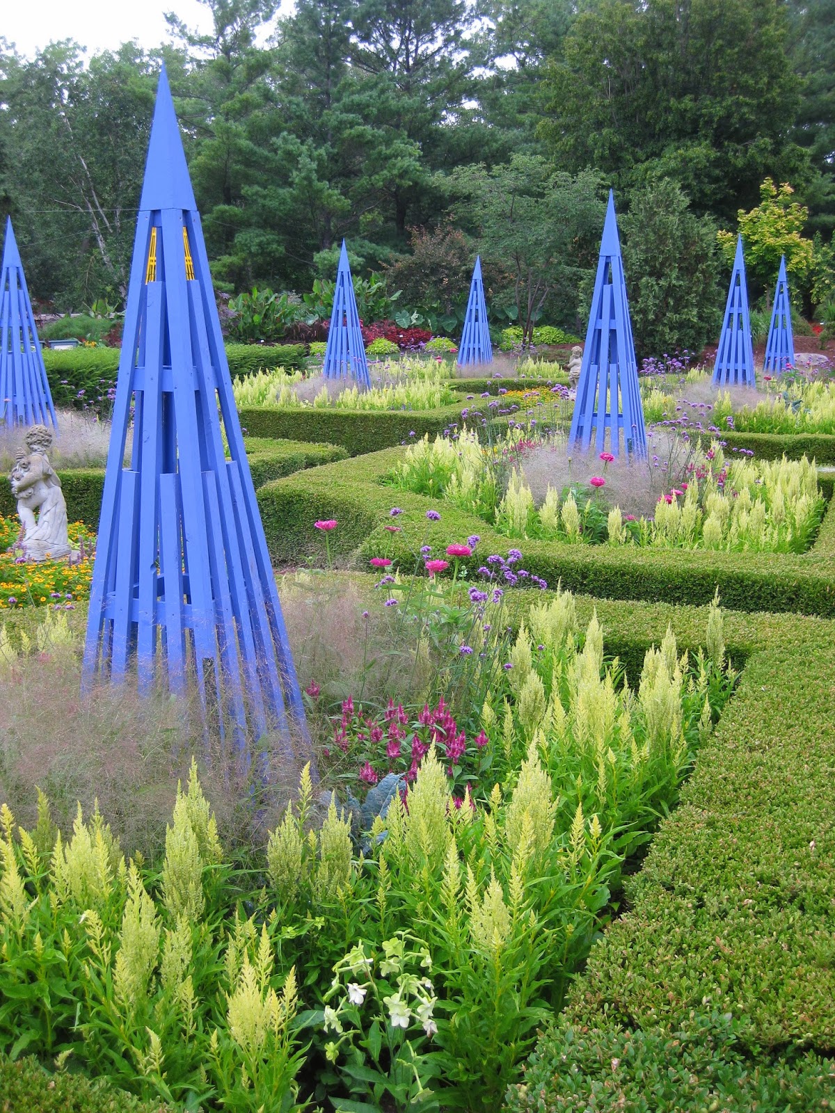 Rotary Botanical Gardens - Hort Blog: The Obelisk For Garden Verticality