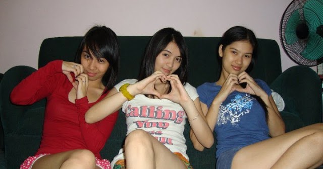 Nonton Bokep Indo Rekaman Anak Cewek SMP Bugil Di Sungai