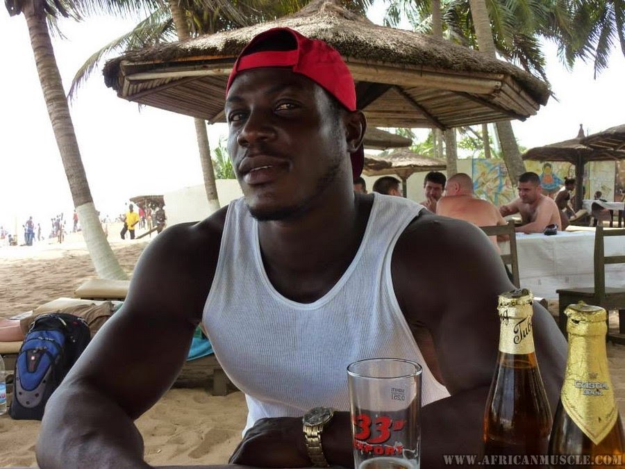 Mibali Afrika: Black muscles: Dennis Mulbah