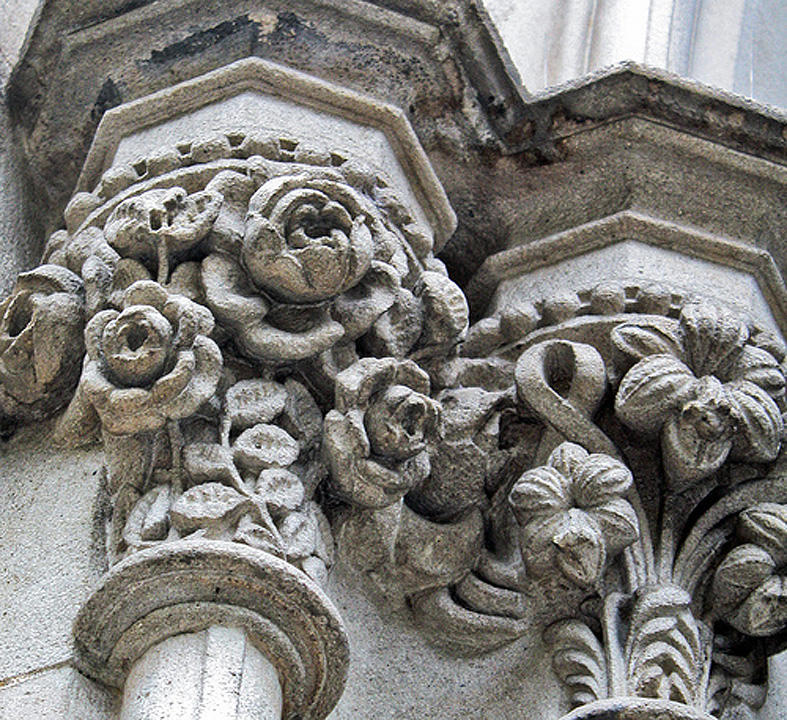 Baúl de Chity: LOS CAPITELES