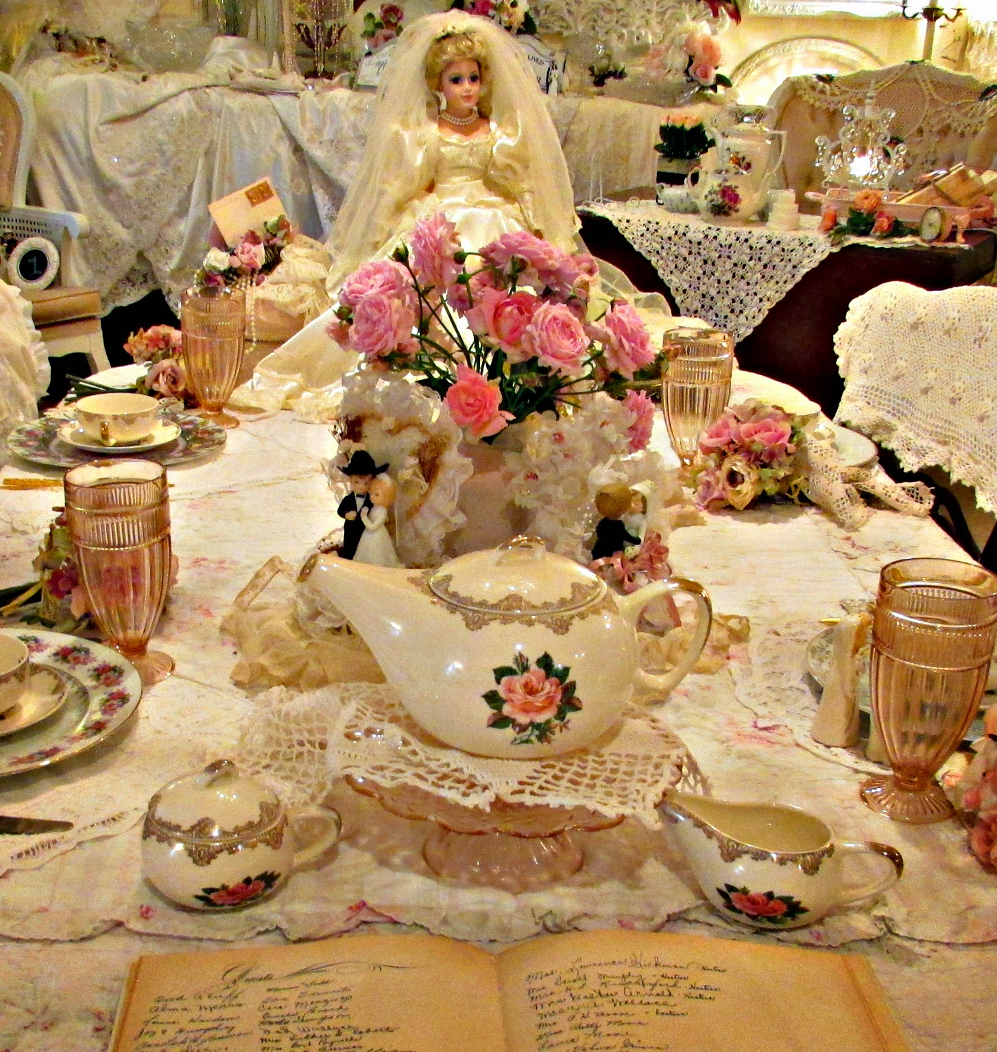 Penny's Vintage Home: Wedding Anniversary Table Setting