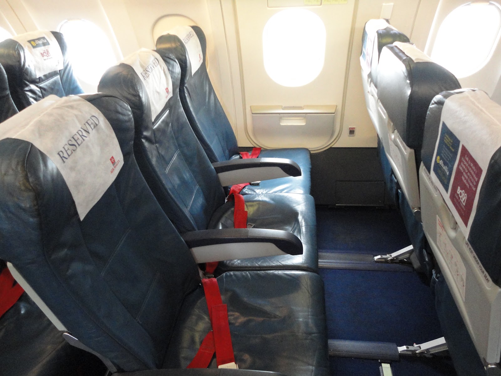 The Travelling Dassie: Air Malta Economy Class Airbus A319