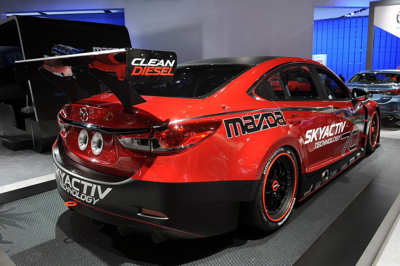 Autos Ecofriendly. : Detroit 2013: Mazda 6 Race Car.