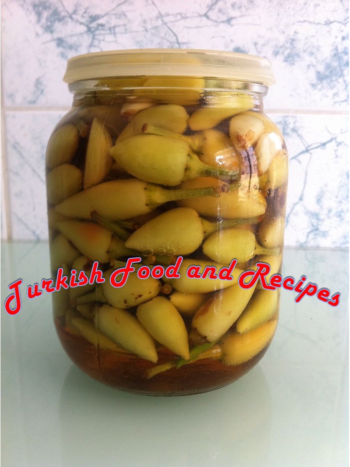 Turkish Food & Recipes: Pickled Hot Baby Peppers (Biberiye Tursusu)