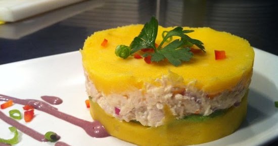 RECETAS PERUANAS: CAUSA RELLENA DE ATUN