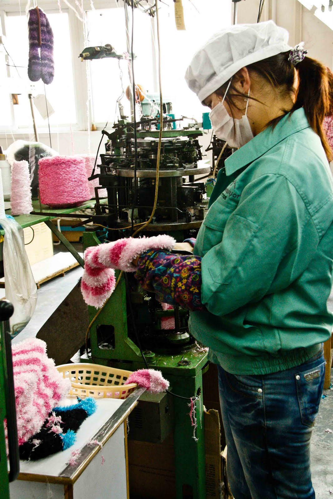 Life on Nanchang Lu: Shanghai Factory Girls