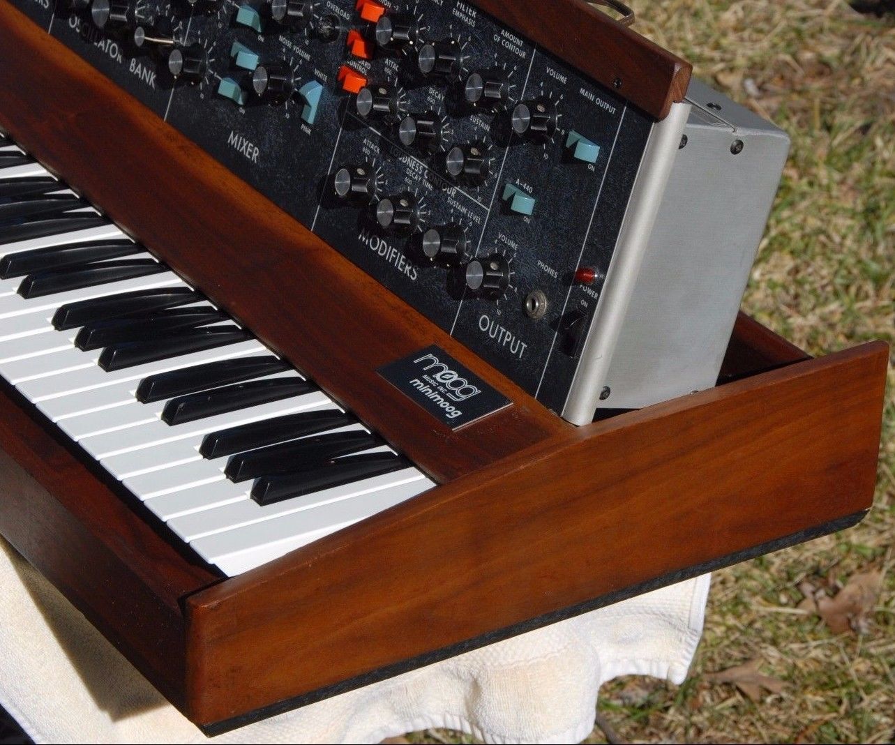 MATRIXSYNTH: Minimoog Model D Vintage Analog Synthesizer with old osc ...
