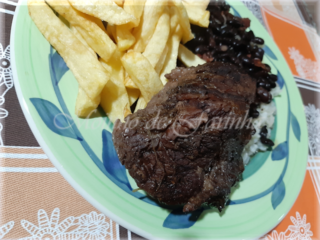 Moinho De Farinha: Novilho assado no forno