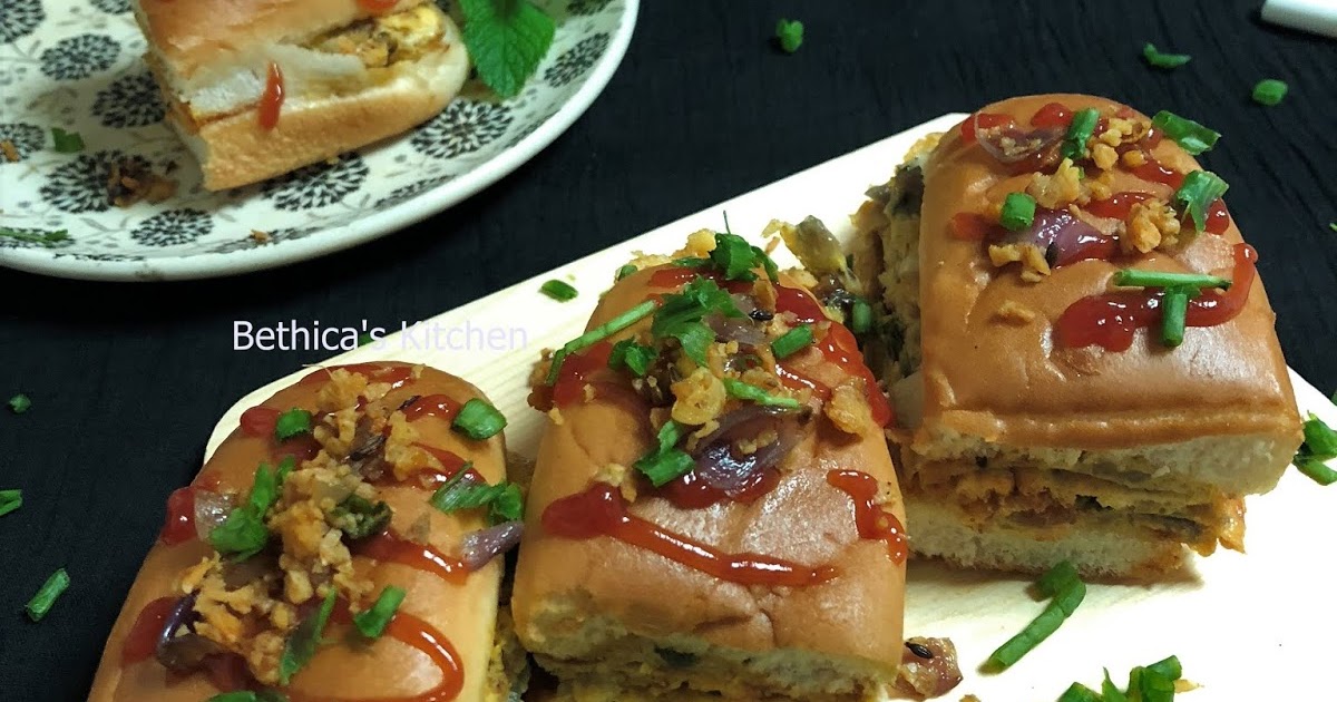 Bethica's Kitchen Flavours: Roti John (Singaporean Breakfast)