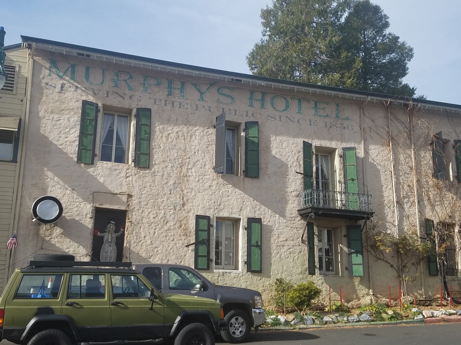 Adventures in Weseland: Hanging in Murphys, California