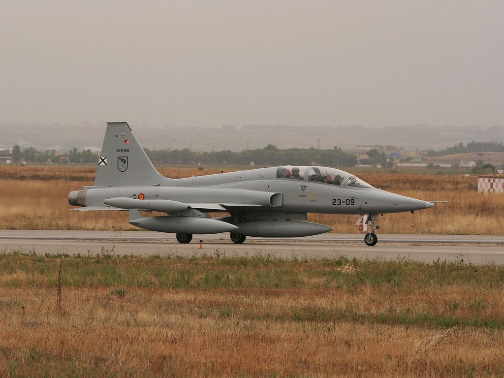 * El sitio de "jactres" *: El Catedrático: NORTHROP F-5A (A.9/R.9 ...