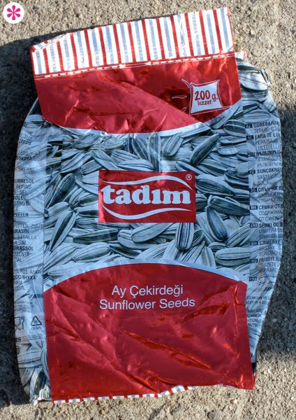 Pr*tty Sh*tty: Tadim and Barcelona Sunflower Seeds