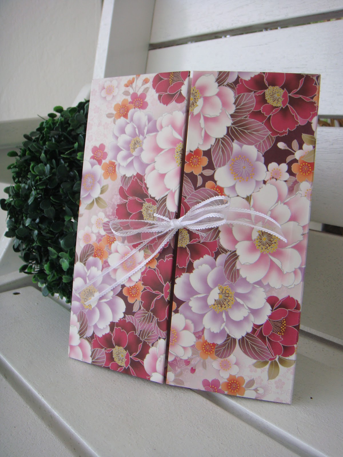 Rozi... The Artist: Pop Up Picture Frames With Double Doors: More Presents