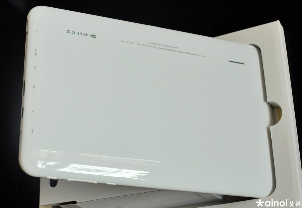 Ainol Novo 7 Aurora II Android 4.0 Tablet ~ To kalopaido