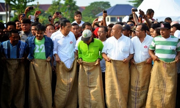 olahraga: sejarah,teknik olahraga balap karung
