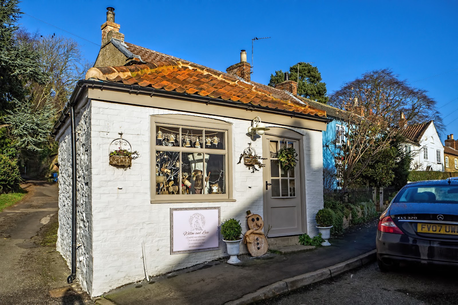 Lincolnshire Cam: Tealby village.