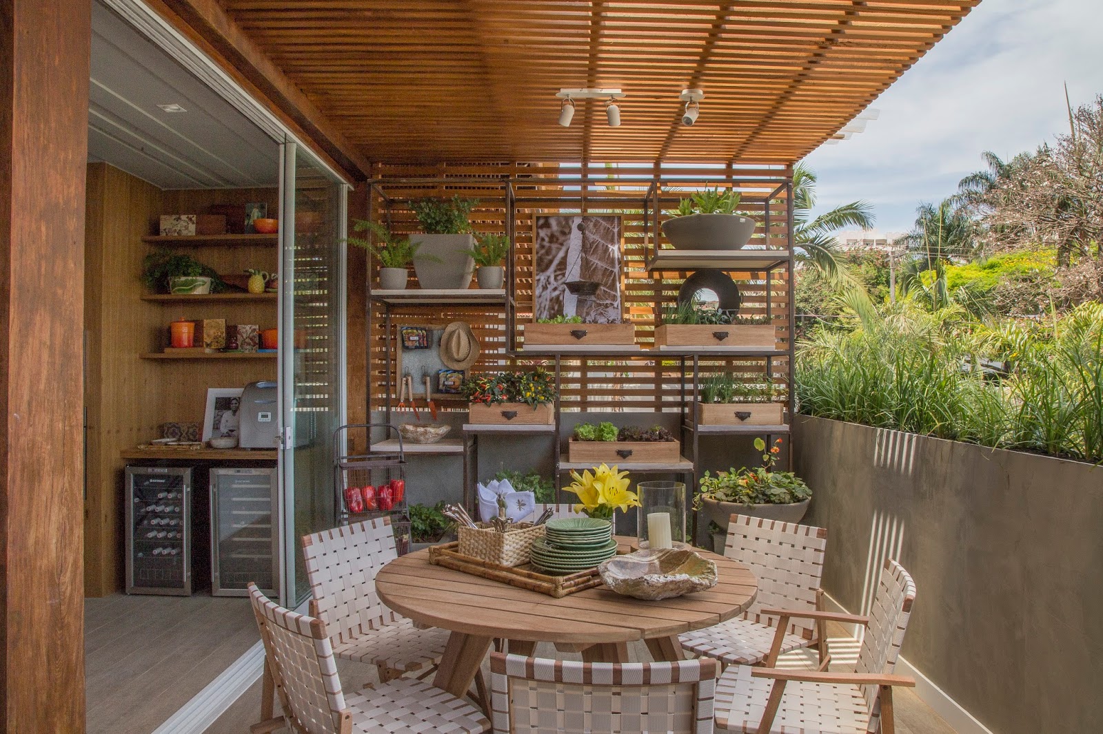 Varandas repletas de verde! - Jeito de Casa - Blog de Decoração e ...