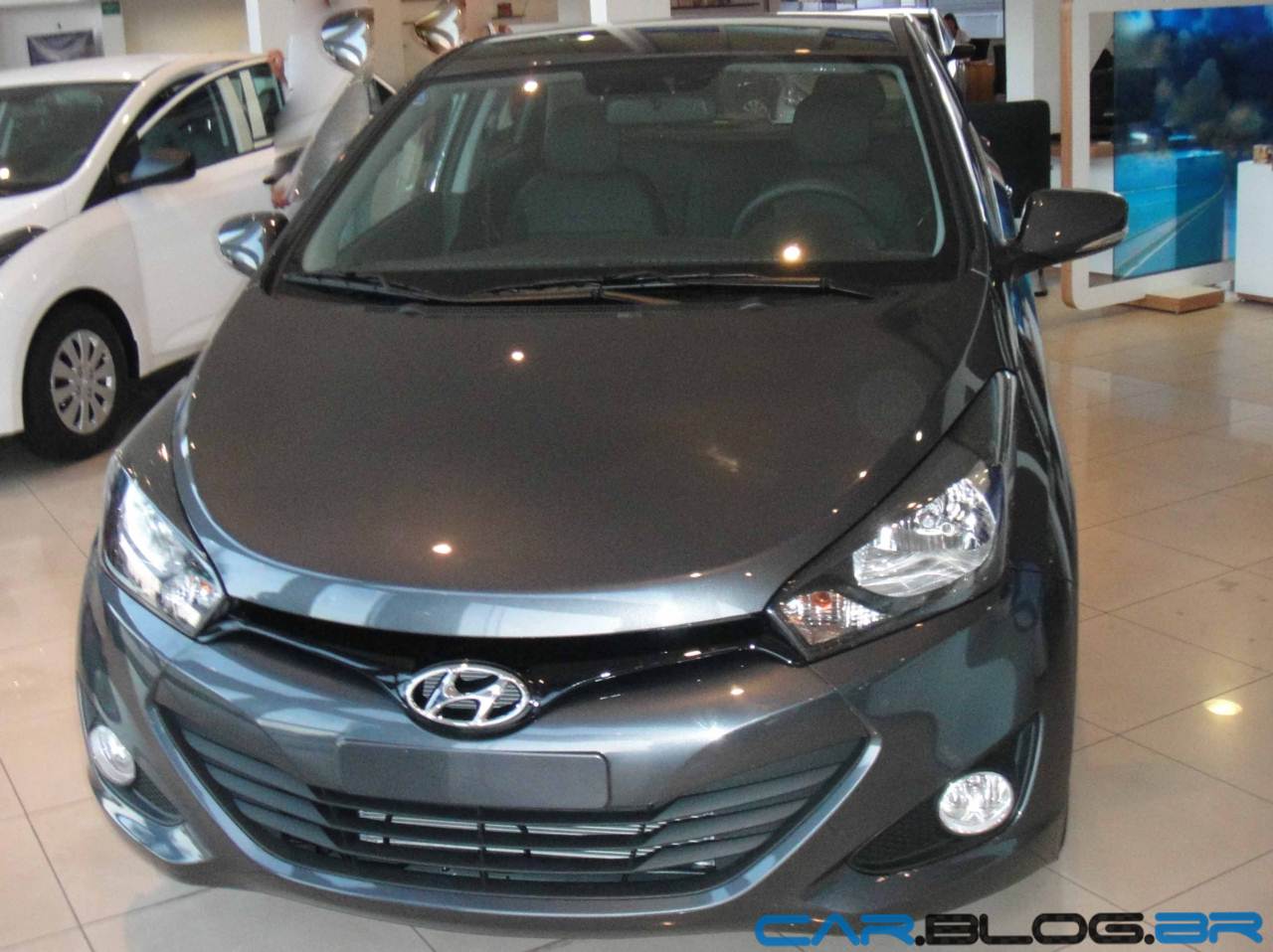 HB20 Comfort Style 1.6 MT com bancos em couro