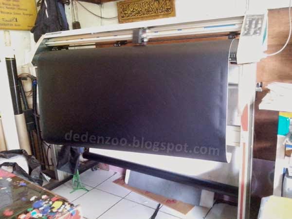 Cara Menempelkan Stiker Yang Terkelupas : Jenis Kertas Stiker dan Cara ...