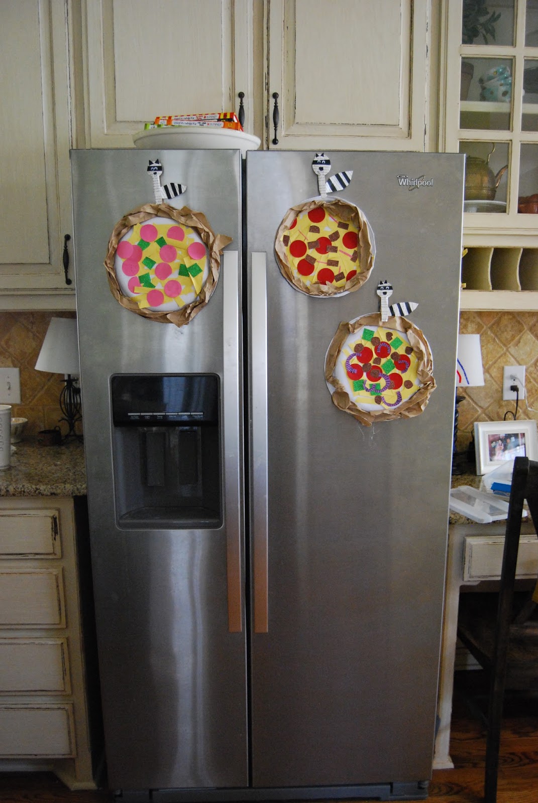 Momfessionals: Family Book Club - Secret Pizza Party