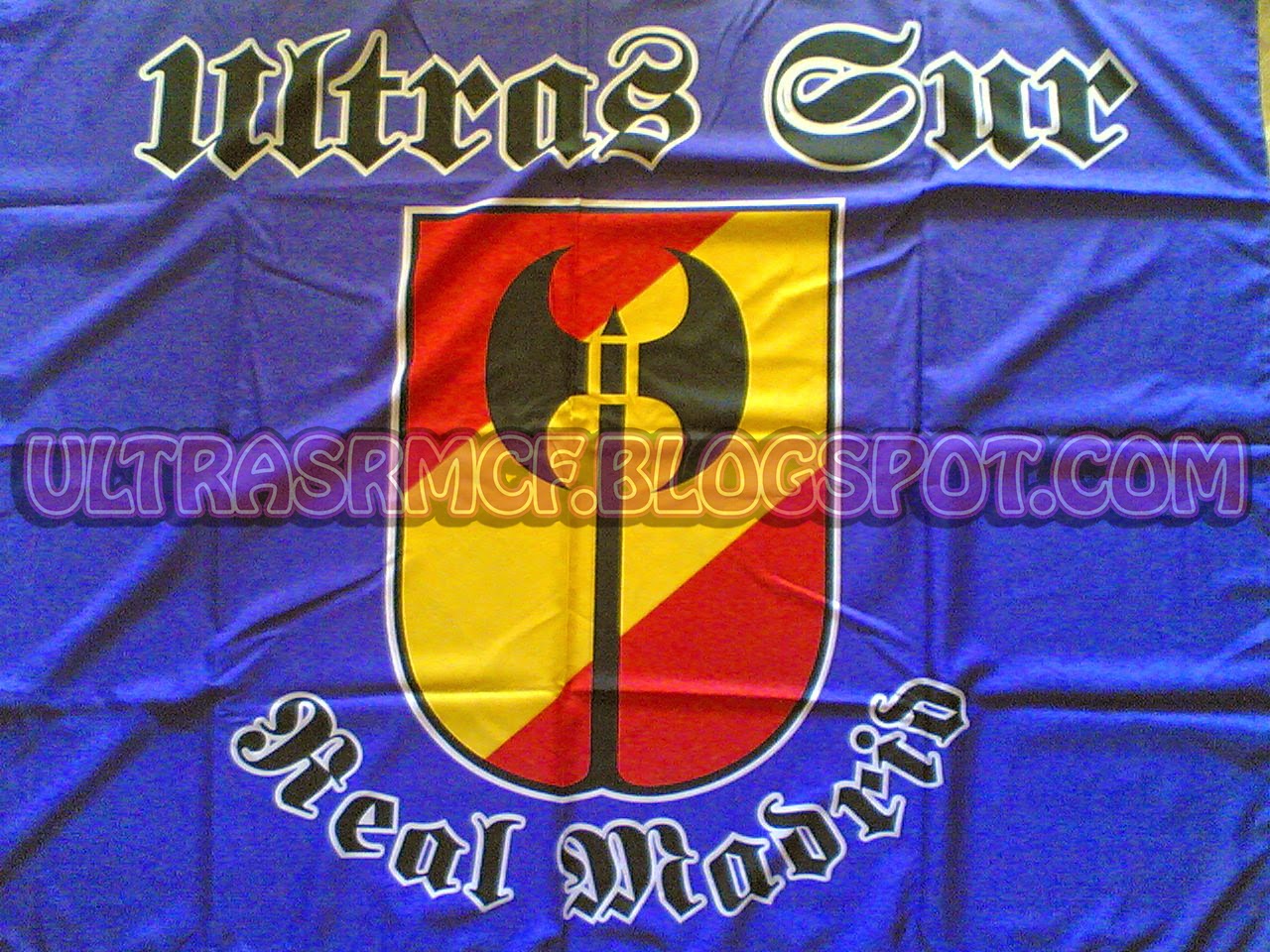 Ultras Sur | Ultras RMCF: Banderas