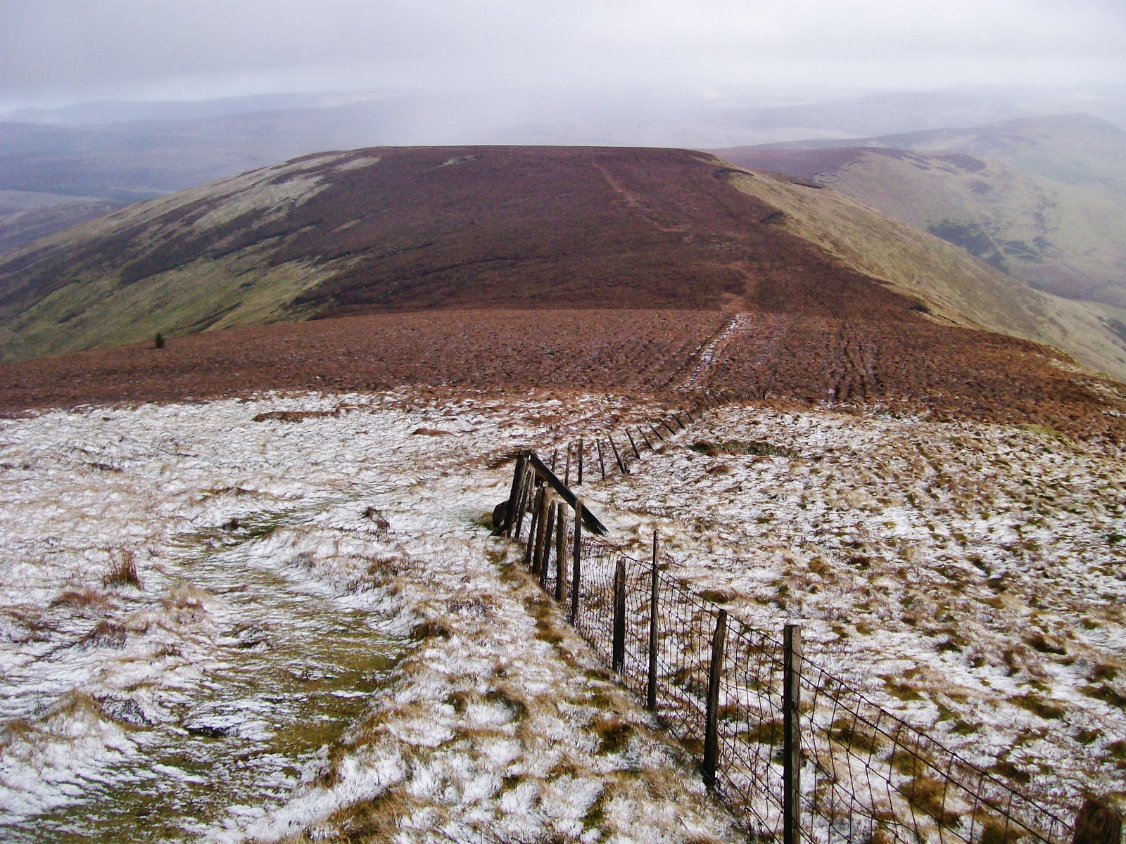 A Welsh man walking.: #14.Cadair Bronwyn,Wayfarer's Memorial.14-2-11.