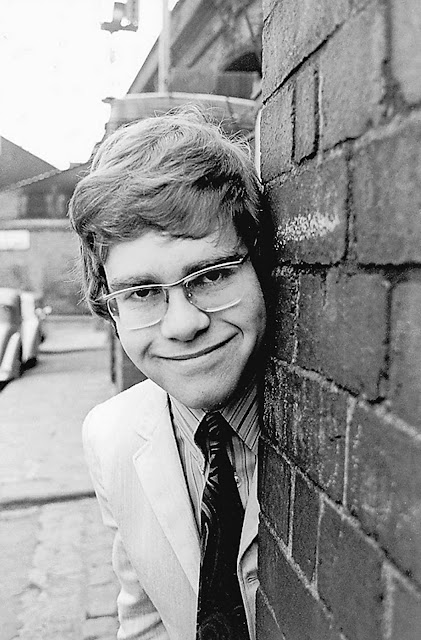Elton John’s First Photo Shoot in 1968: The Moment Reginald Dwight ...