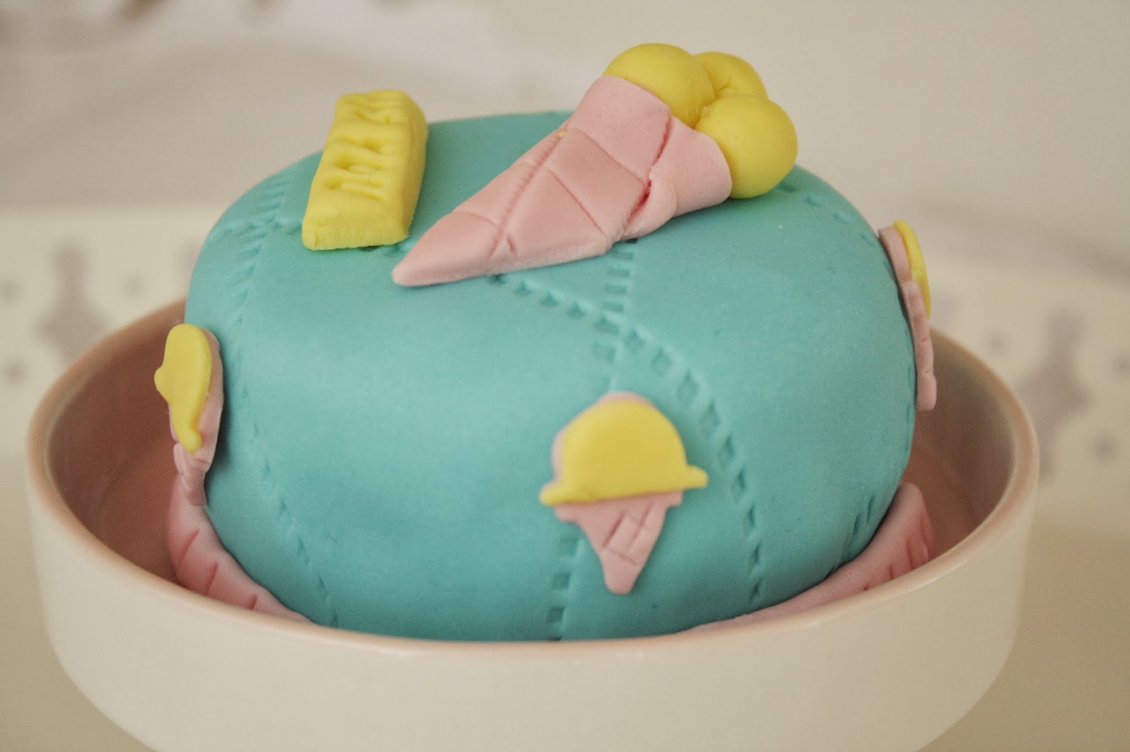 Pasta Delisi: ŞEKER HAMURU MODELLEME