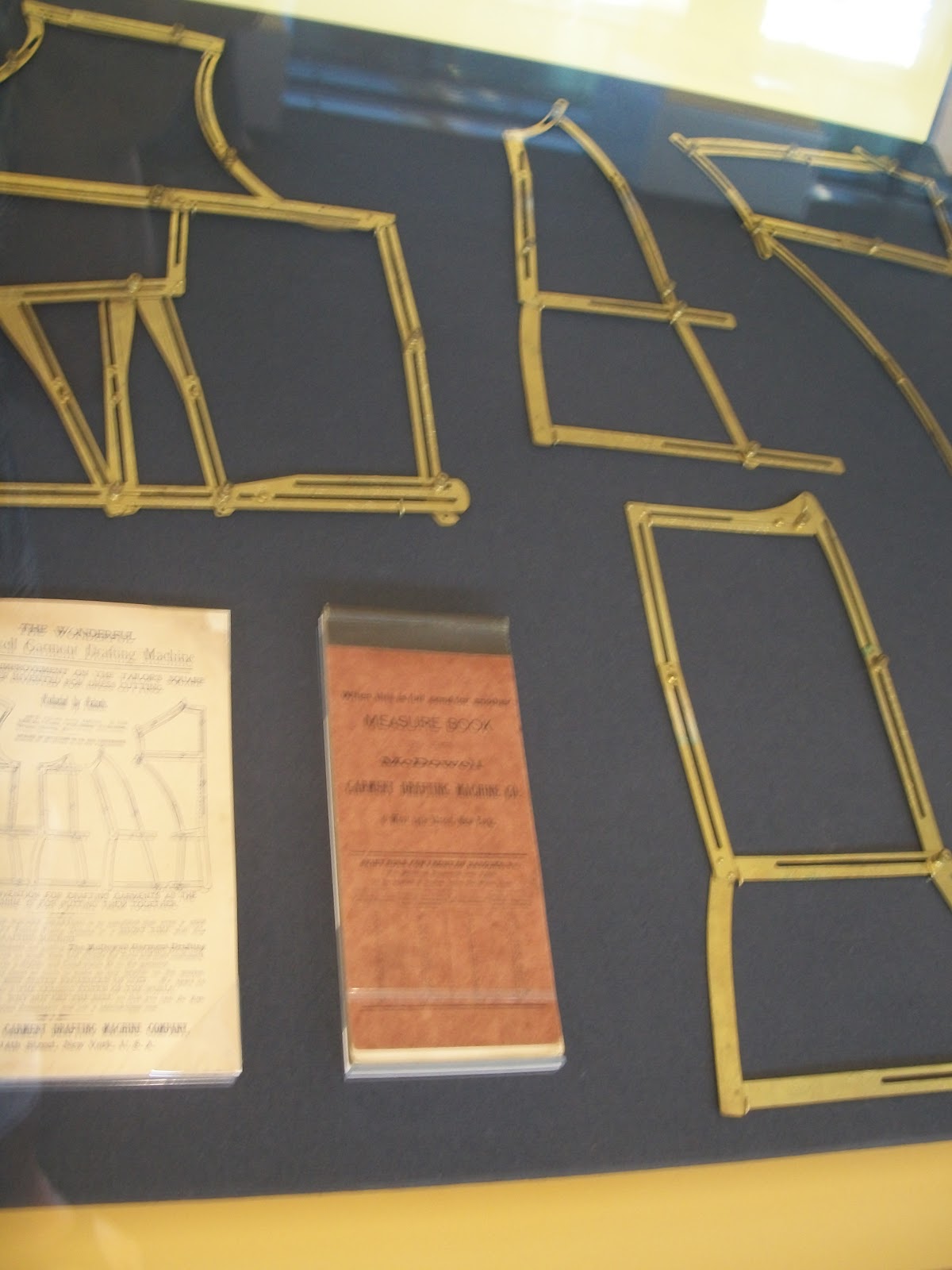 EWESPECIAL: Sewing Machines Through the Ages