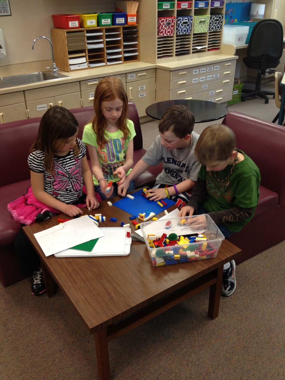 Mr. Deris' 2nd Grade Blog: Playing with Purpose - Lego STEM Lesson