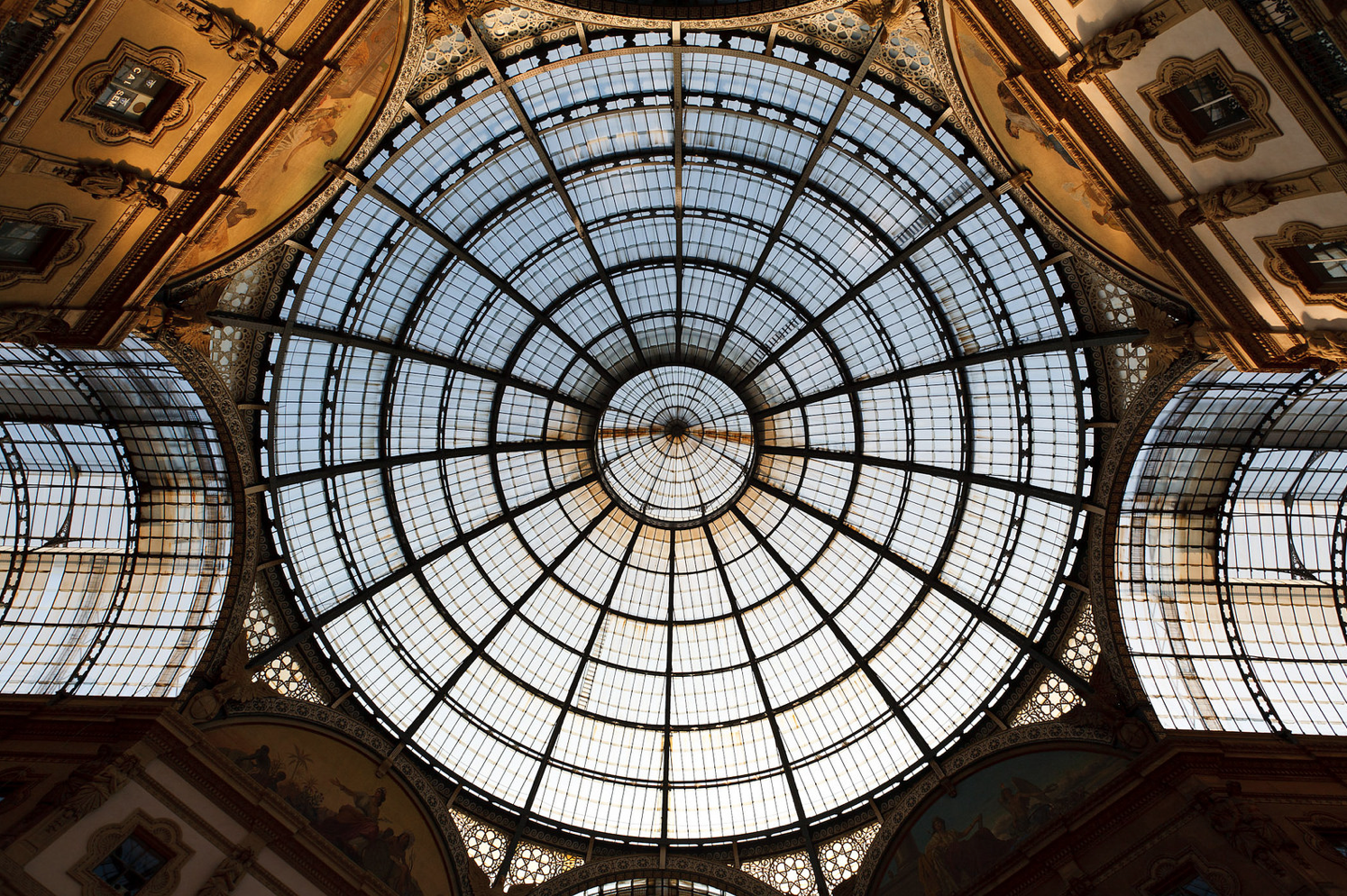 land of ooo: Examples of Contrast and Balance